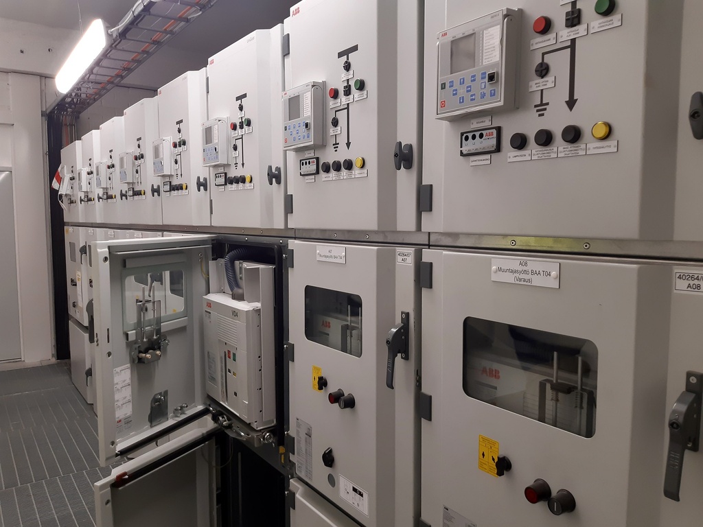 ABB Ensures Reliable Power For The Tallest Building In The Southern Hemisphere | AMT Electric ...